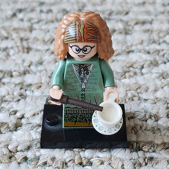 Lego | Toys | Lego Minifigure Professor Sybil Trelawney | Poshmark